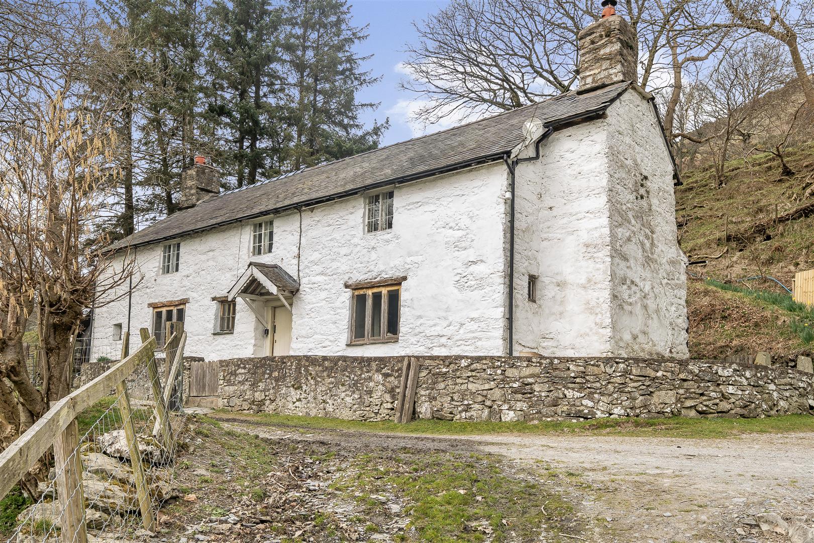 Cwmwr Uchaf Farmhouse, Hirnant, Oswestry, SY10 0HP | Estate Agents ...